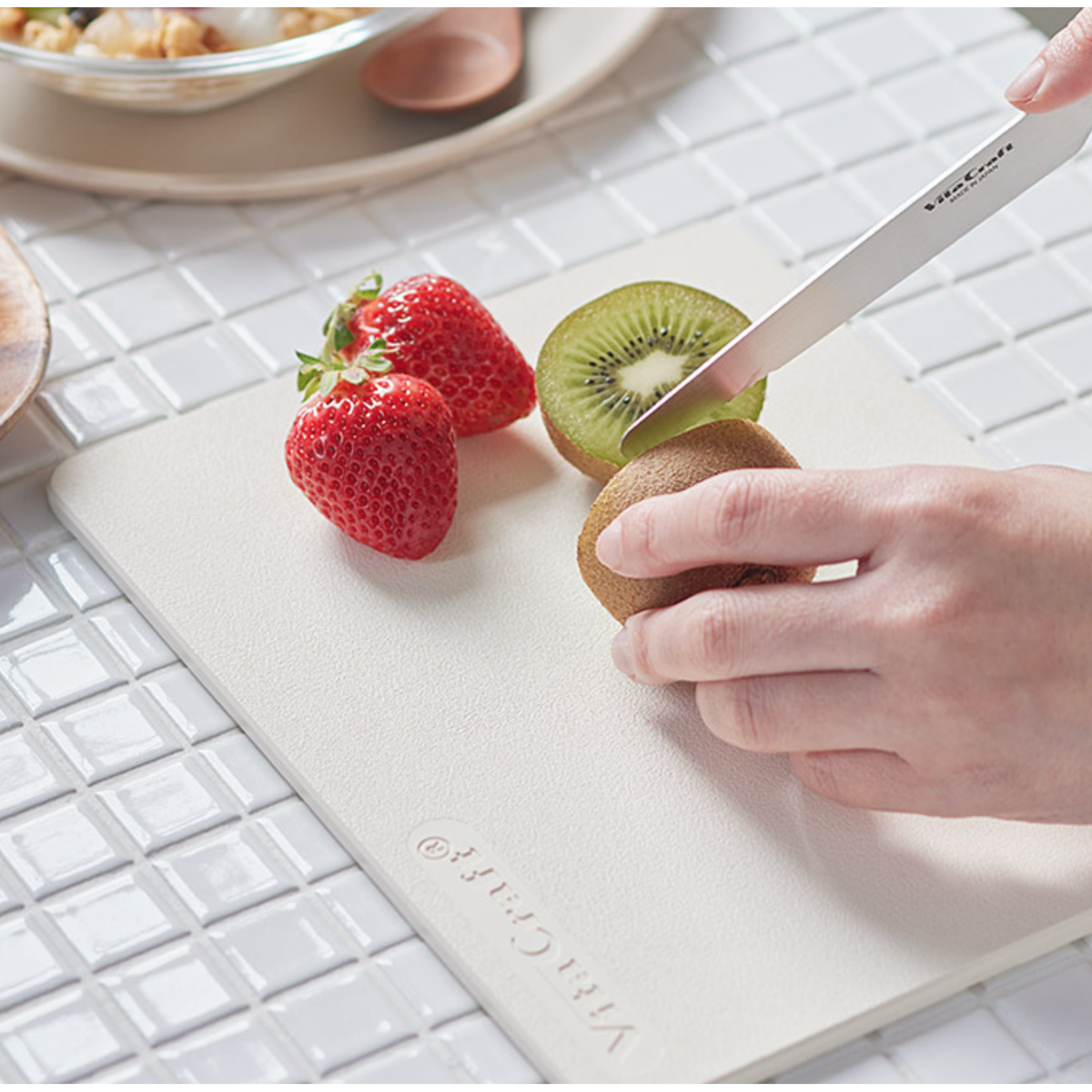 Vita Craft Antibacterial Soft Elastomer Cutting Board Ivory 37cm – Japanese Taste