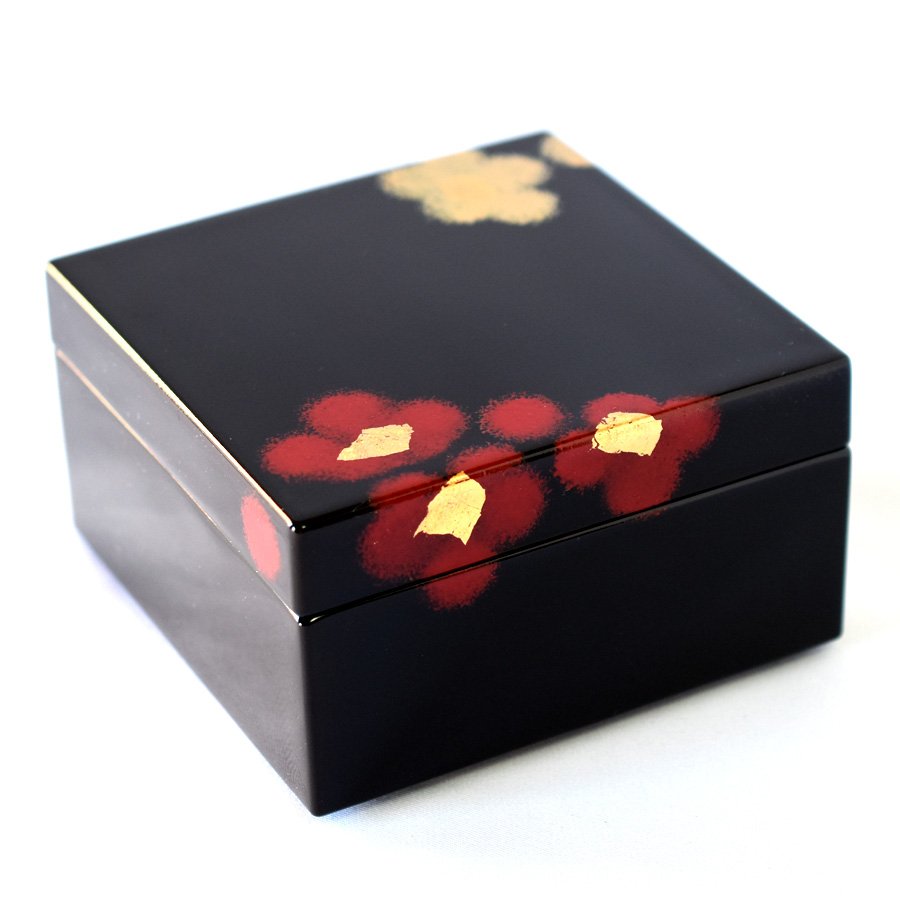 Isuke Small Lacquerware Jewelry Box Red & Gold Flower Pattern