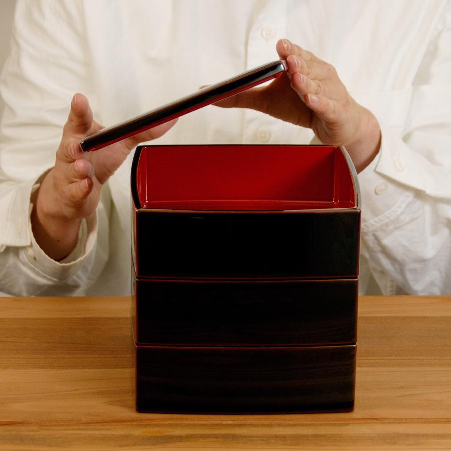 Isuke Three Tier Bento Box Traditional Lacquerware Lunch Box 18cm