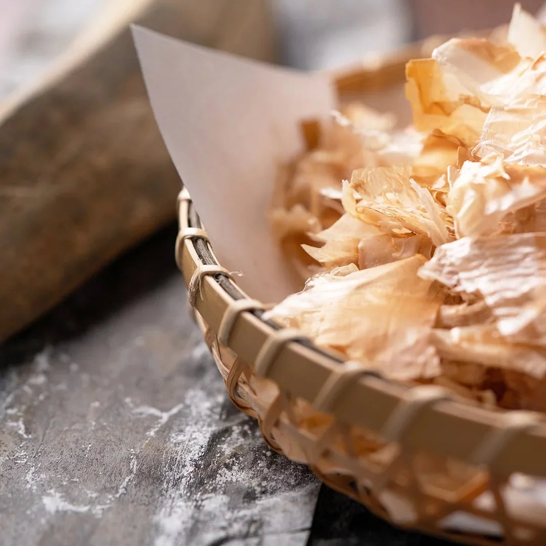 Kyuemon Naturally Dried Bonito Flakes Thinly Shaved Katsuobushi 32g