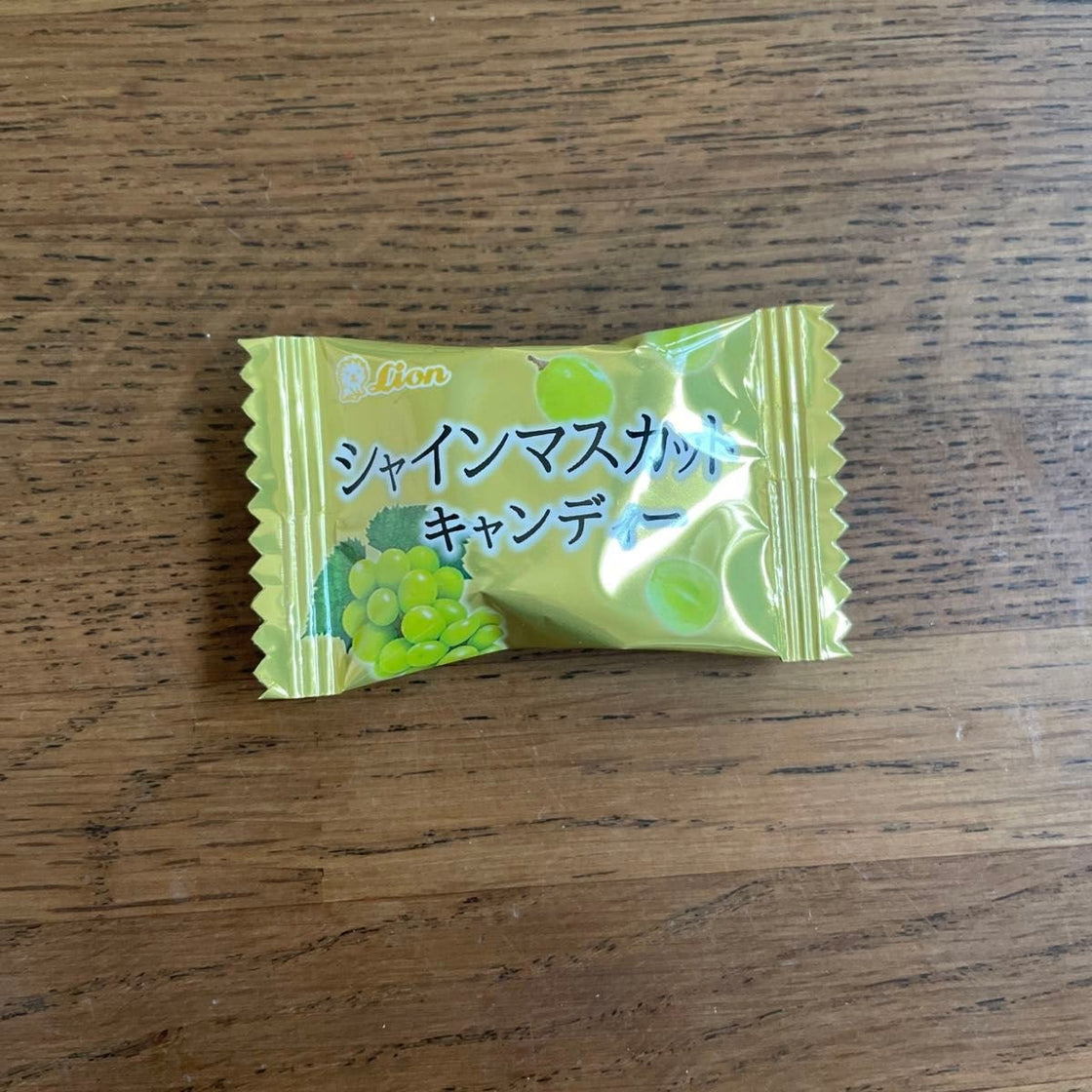 Lion Japanese Shine Muscat Grape Functional Hard Candy 71g