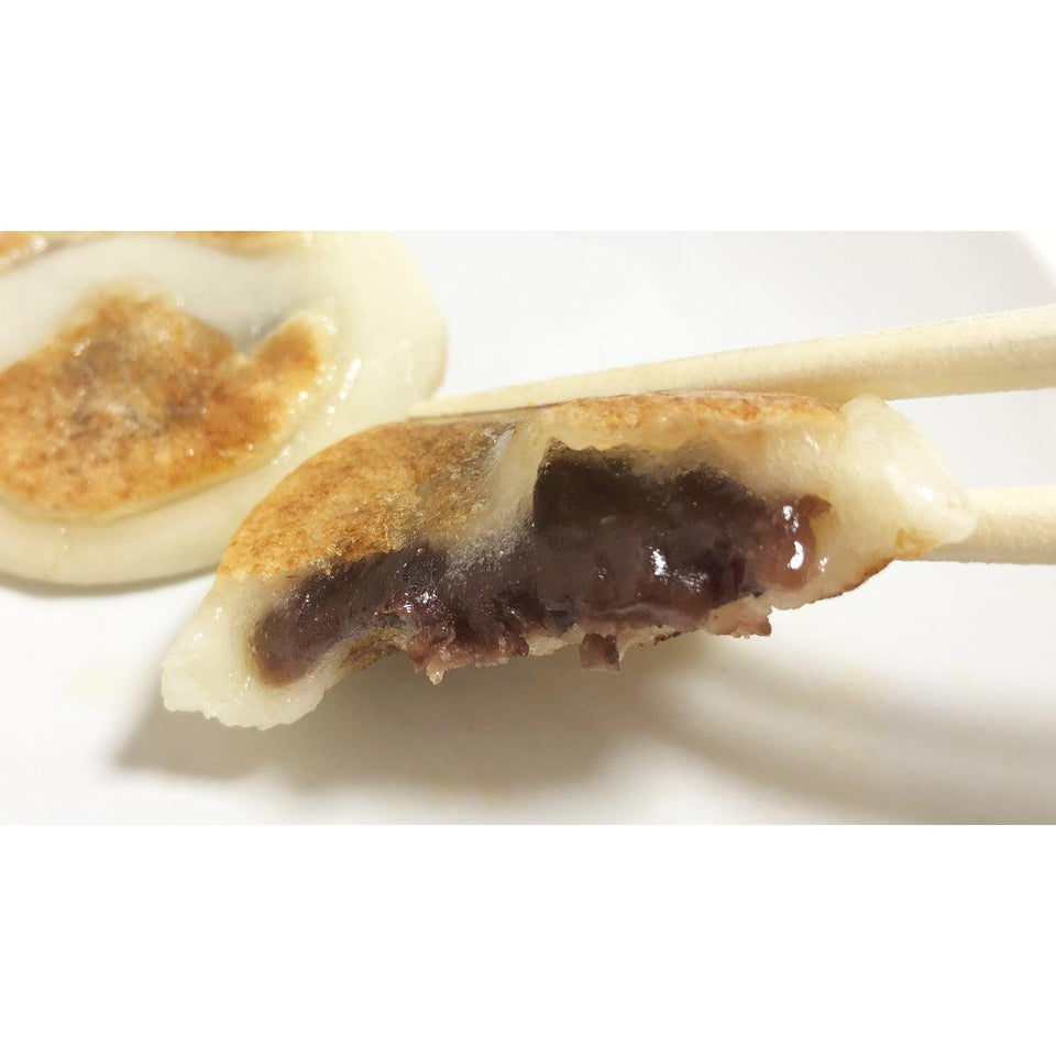 Usagimochi Azuki Bean Paste Filled Dried Mochi Snack 90g